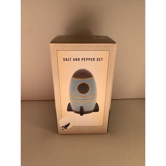 Cracker Barrel | Kitchen | Rocketspace Ship Salt Pepper Shaker Set ...